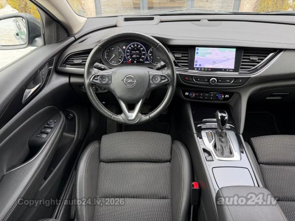 Grey Opel Insignia 2019 in Tallinn, with an engine capacity of 2.00 L and mileage of 150 thousand km for 12990 €, photo 4 on AUTOMOTO.COM.LV