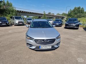 Grey Opel Insignia 2019 in Kaunas, with an engine capacity of 1.60 L and mileage of 205 thousand km for 7499 €, photo 3 on AUTOMOTO.COM.LV