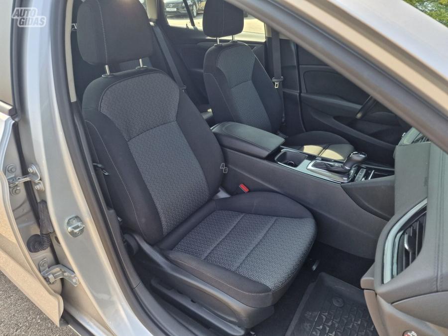 Grey Opel Insignia 2019 in Kaunas, with an engine capacity of 1.60 L and mileage of 205 thousand km for 7499 €, photo 25 on AUTOMOTO.COM.LV