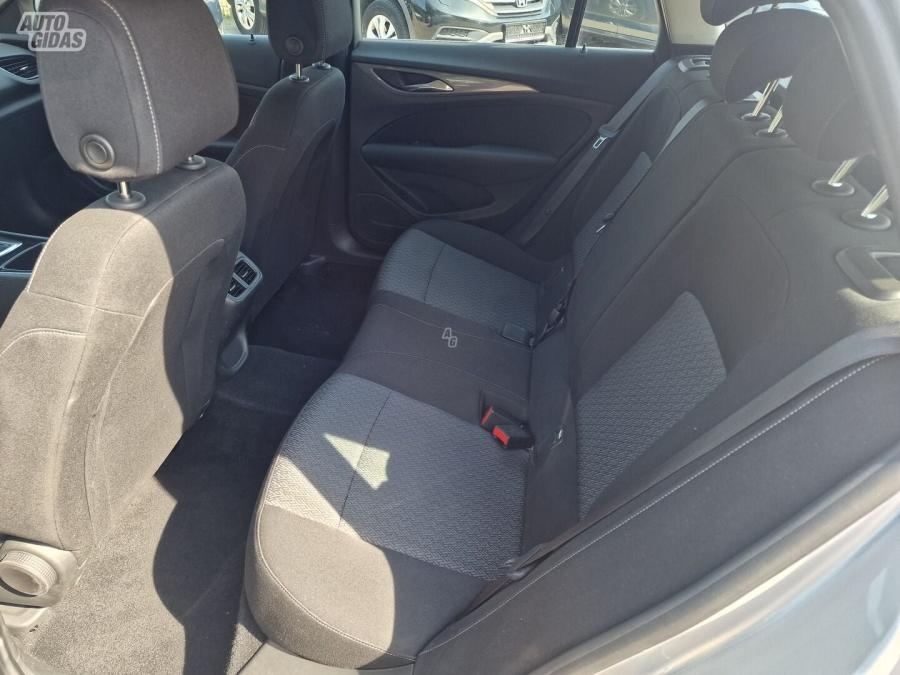 Grey Opel Insignia 2019 in Kaunas, with an engine capacity of 1.60 L and mileage of 205 thousand km for 7499 €, photo 27 on AUTOMOTO.COM.LV
