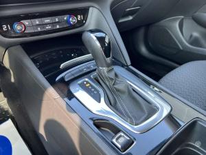 Pelēks Opel Insignia 2019 Šauļi, ar dzinēja tilpumu 1.96 L un nobraukumu 170 tūkst. km par 9400 €, foto 18 vietnē AUTOMOTO.COM.LV