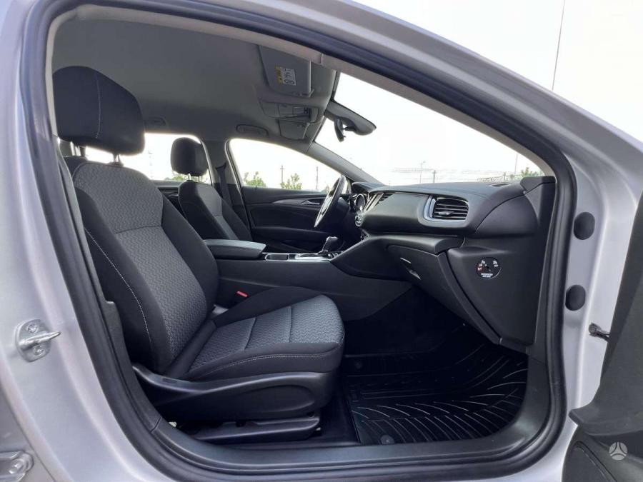 Pelēks Opel Insignia 2019 Šauļi, ar dzinēja tilpumu 1.96 L un nobraukumu 170 tūkst. km par 9400 €, foto 21 vietnē AUTOMOTO.COM.LV