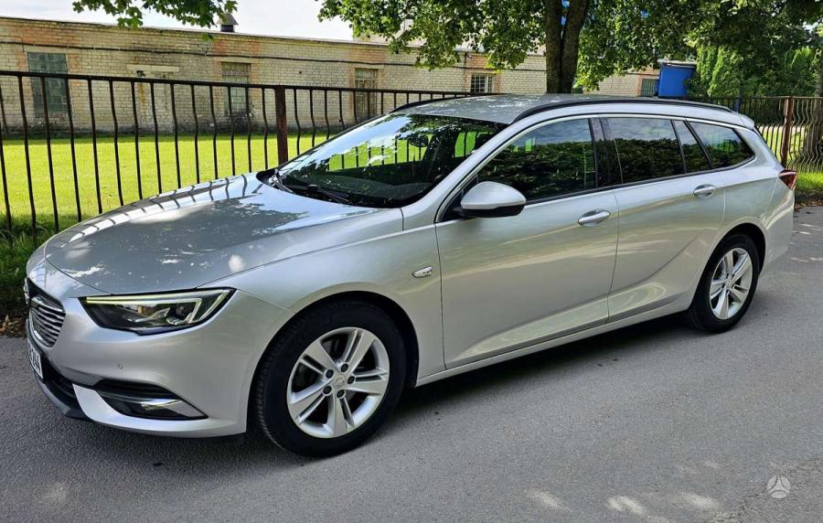 Pelēks Opel Insignia 2019 Klaipėda, ar dzinēja tilpumu 1.96 L un nobraukumu 273 tūkst. km par 9799 €, foto 1 vietnē AUTOMOTO.COM.LV