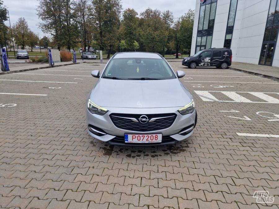 Grey Opel Insignia 2019 in Kaunas, with an engine capacity of 1.60 L and mileage of 205 thousand km for 7750 €, photo 3 on AUTOMOTO.COM.LV