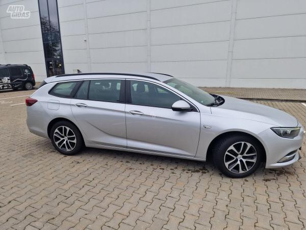 Opel Insignia 2019 in Kaunas on AUTOMOTO.COM.LV Grey Opel Insignia 2019 in Kaunas, with an engine capacity of 1.60 L and mileage of 205 thousand km for 7750 €, photo 5 on AUTOMOTO.COM.LV
