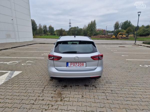 Opel Insignia 2019 in Kaunas on AUTOMOTO.COM.LV Grey Opel Insignia 2019 in Kaunas, with an engine capacity of 1.60 L and mileage of 205 thousand km for 7750 €, photo 8 on AUTOMOTO.COM.LV
