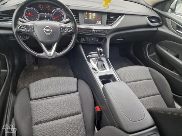 Opel Insignia 2019 in Kaunas on AUTOMOTO.COM.LV Grey Opel Insignia 2019 in Kaunas, with an engine capacity of 1.60 L and mileage of 205 thousand km for 7750 €, photo 10 on AUTOMOTO.COM.LV