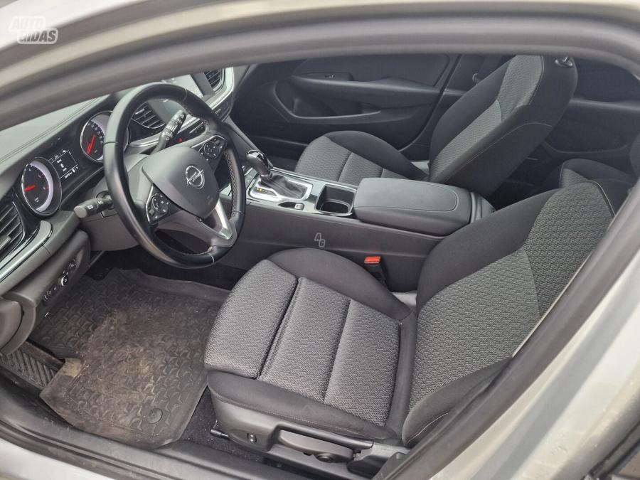 Grey Opel Insignia 2019 in Kaunas, with an engine capacity of 1.60 L and mileage of 205 thousand km for 7750 €, photo 11 on AUTOMOTO.COM.LV