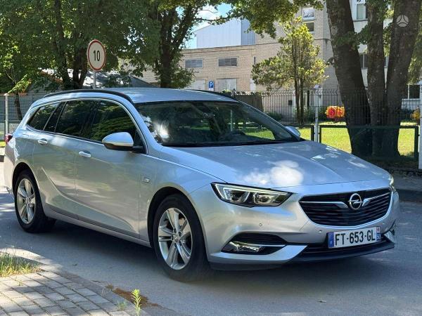 Grey Opel Insignia 2020 in Taurage, with an engine capacity of 1.60 L and mileage of 274 thousand km for 7500 €, photo 1 on AUTOMOTO.COM.LV