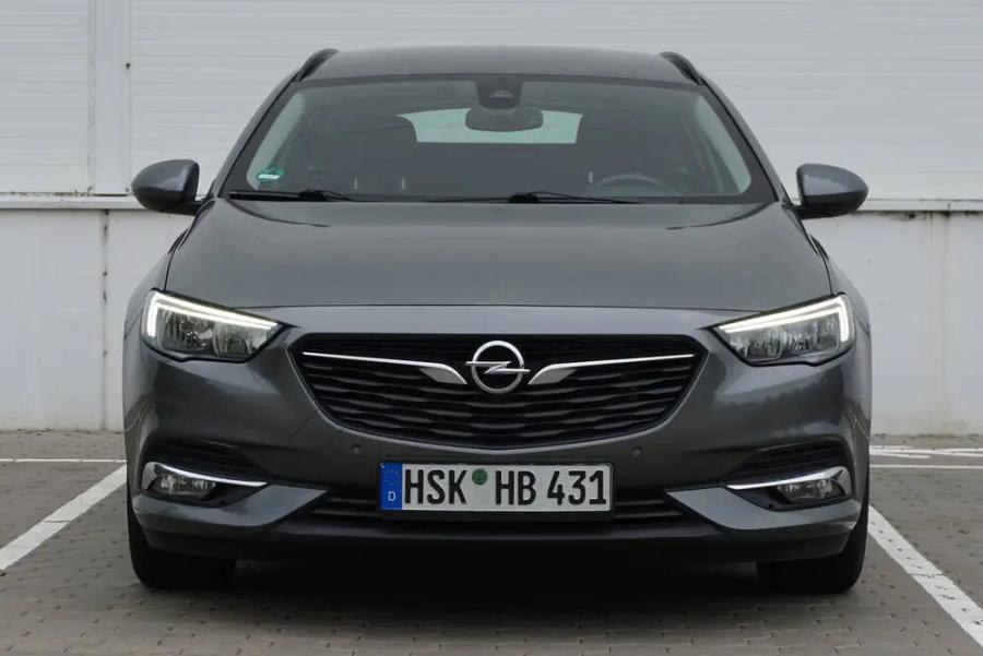 Pelēks Opel Insignia 2020 Rīga, ar dzinēja tilpumu 1.60 L un nobraukumu 156 tūkst. km par 8900 €, foto 4 vietnē AUTOMOTO.COM.LV