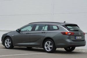 Pelēks Opel Insignia 2020 Rīga, ar dzinēja tilpumu 1.60 L un nobraukumu 156 tūkst. km par 8900 €, foto 8 vietnē AUTOMOTO.COM.LV
