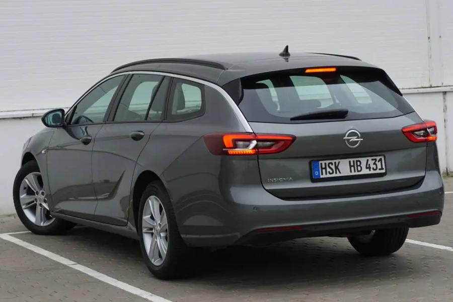Pelēks Opel Insignia 2020 Rīga, ar dzinēja tilpumu 1.60 L un nobraukumu 156 tūkst. km par 8900 €, foto 9 vietnē AUTOMOTO.COM.LV