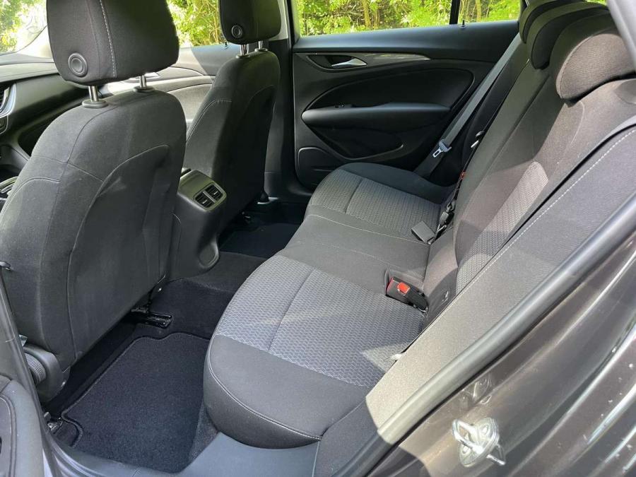 Pelēks Opel Insignia 2020 Kauņa, ar dzinēja tilpumu 1.50 L un nobraukumu 190 tūkst. km par 7200 €, foto 16 vietnē AUTOMOTO.COM.LV