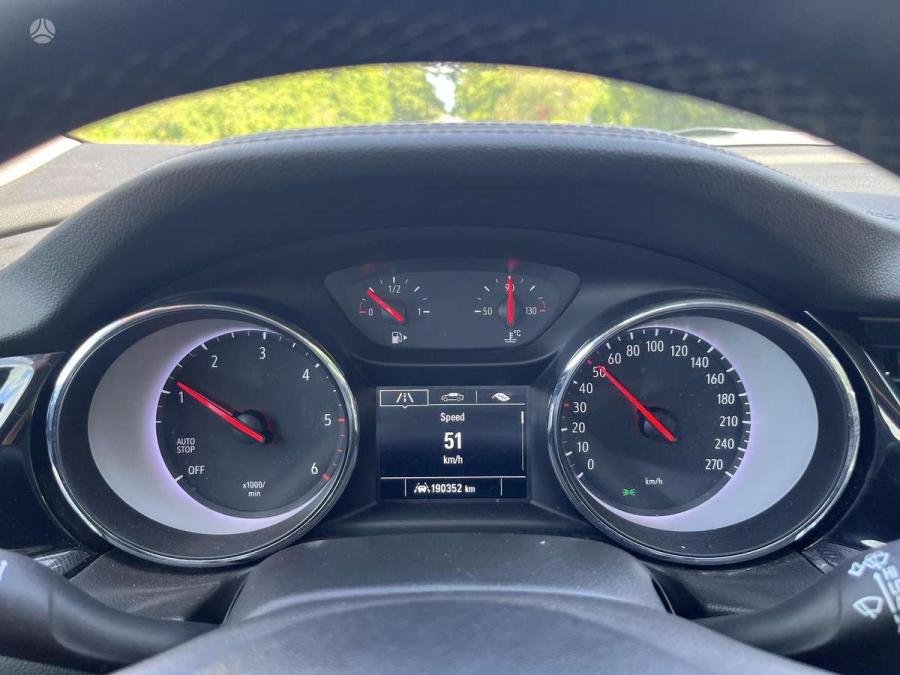 Pelēks Opel Insignia 2020 Kauņa, ar dzinēja tilpumu 1.50 L un nobraukumu 190 tūkst. km par 7200 €, foto 21 vietnē AUTOMOTO.COM.LV