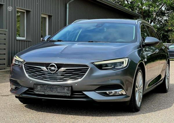 Grey Opel Insignia 2020 in Utena, with an engine capacity of 1.96 L and mileage of 195 thousand km for 10950 €, photo 7 on AUTOMOTO.COM.LV