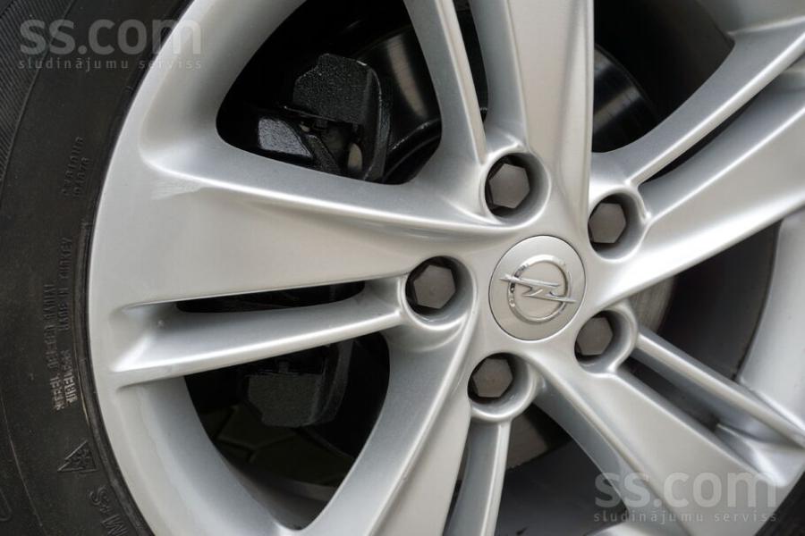 Pelēks Opel Insignia 2020 Rīga, ar dzinēja tilpumu 1.60 L un nobraukumu 156 tūkst. km par 8900 €, foto 35 vietnē AUTOMOTO.COM.LV