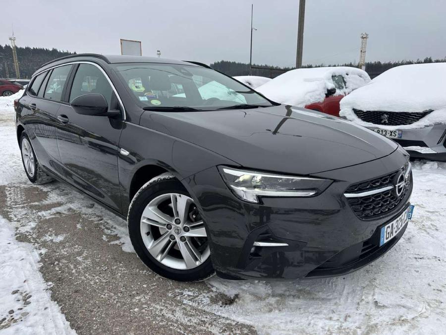 Grey Opel Insignia 2021 in Vilnius, with an engine capacity of 1.50 L and mileage of 124 thousand km for 10889 €, photo 3 on AUTOMOTO.COM.LV