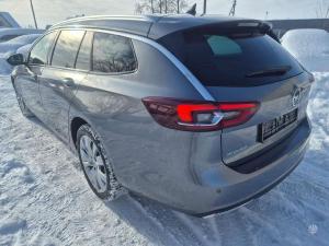 Grey Opel Insignia 2021 in Raseiniai, with an engine capacity of 1.96 L and mileage of 105 thousand km for 7750 €, photo 2 on AUTOMOTO.COM.LV