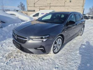 Grey Opel Insignia 2021 in Raseiniai, with an engine capacity of 1.96 L and mileage of 105 thousand km for 7750 €, photo 3 on AUTOMOTO.COM.LV