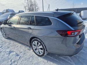 Grey Opel Insignia 2021 in Raseiniai, with an engine capacity of 1.96 L and mileage of 105 thousand km for 7750 €, photo 9 on AUTOMOTO.COM.LV