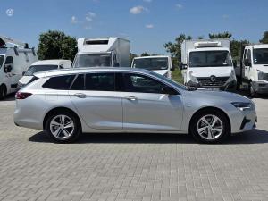 Grey Opel Insignia 2021 in Taurage, with an engine capacity of 1.96 L and mileage of 187 thousand km for 11500 €, photo 7 on AUTOMOTO.COM.LV