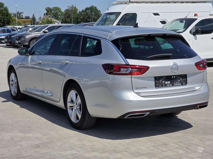 Grey Opel Insignia 2021 in Taurage, with an engine capacity of 1.96 L and mileage of 187 thousand km for 11500 €, photo 8 on AUTOMOTO.COM.LV