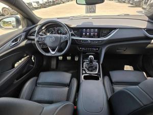 Grey Opel Insignia 2021 in Taurage, with an engine capacity of 1.96 L and mileage of 187 thousand km for 11500 €, photo 10 on AUTOMOTO.COM.LV