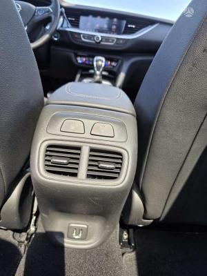 Grey Opel Insignia 2021 in Taurage, with an engine capacity of 1.96 L and mileage of 187 thousand km for 11500 €, photo 24 on AUTOMOTO.COM.LV