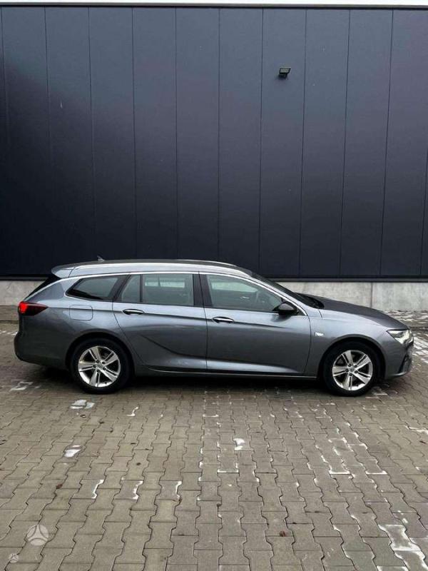 Grey Opel Insignia 2021 in Vilnius, with an engine capacity of 1.50 L and mileage of 111 thousand km for 10400 €, photo 4 on AUTOMOTO.COM.LV