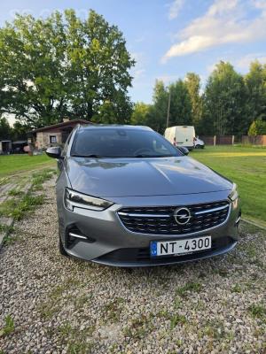 Grey Opel Insignia 2021 in Riga, with an engine capacity of 2.00 L and mileage of 159 thousand km for 13650 €, photo  on AUTOMOTO.COM.LV