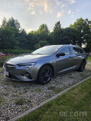 Grey Opel Insignia 2021 in Riga, with an engine capacity of 2.00 L and mileage of 159 thousand km for 13650 €, photo 5 on AUTOMOTO.COM.LV