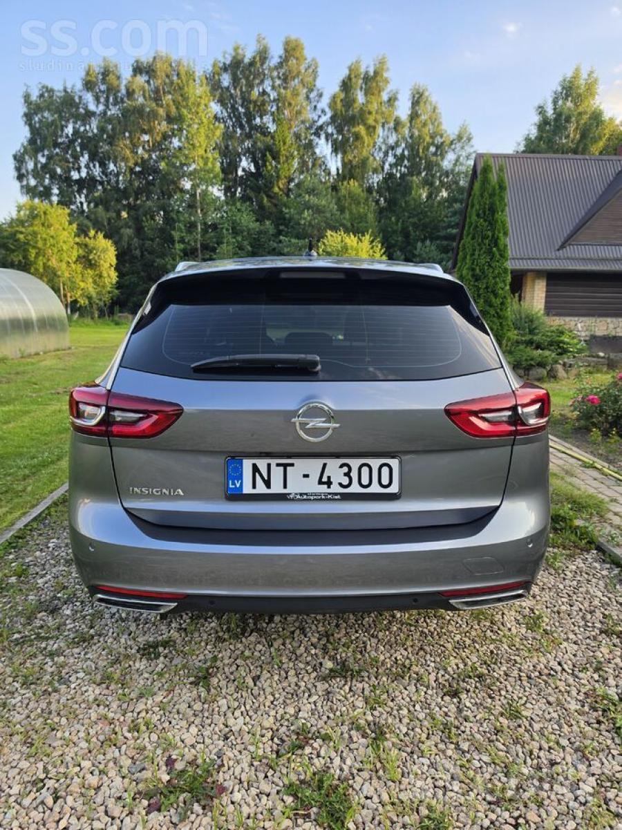 Grey Opel Insignia 2021 in Riga, with an engine capacity of 2.00 L and mileage of 159 thousand km for 13650 €, photo 7 on AUTOMOTO.COM.LV