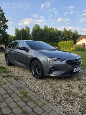 Grey Opel Insignia 2021 in Riga, with an engine capacity of 2.00 L and mileage of 159 thousand km for 13650 €, photo 9 on AUTOMOTO.COM.LV