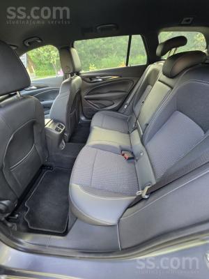 Grey Opel Insignia 2021 in Riga, with an engine capacity of 2.00 L and mileage of 159 thousand km for 13650 €, photo 12 on AUTOMOTO.COM.LV