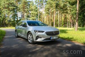 Grey Opel Insignia 2021 in Riga, with an engine capacity of 2.00 L and mileage of 945 thousand km for 17500 €, photo 4 on AUTOMOTO.COM.LV