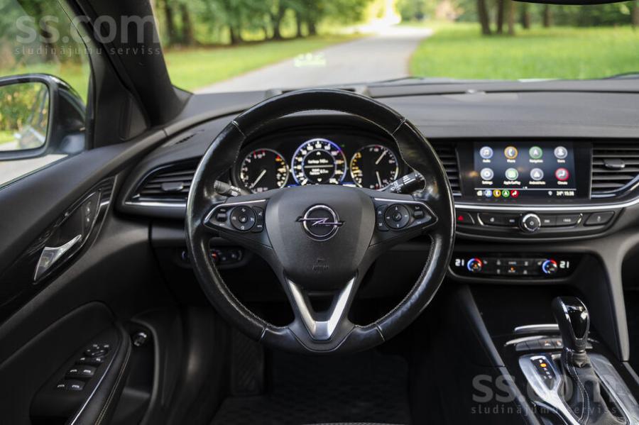 Grey Opel Insignia 2021 in Riga, with an engine capacity of 2.00 L and mileage of 945 thousand km for 17500 €, photo 23 on AUTOMOTO.COM.LV