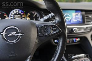 Grey Opel Insignia 2021 in Riga, with an engine capacity of 2.00 L and mileage of 945 thousand km for 17500 €, photo 25 on AUTOMOTO.COM.LV