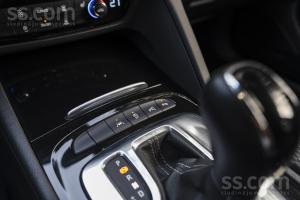 Grey Opel Insignia 2021 in Riga, with an engine capacity of 2.00 L and mileage of 945 thousand km for 17500 €, photo 32 on AUTOMOTO.COM.LV