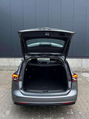 Grey Opel Insignia 2021 in Vilnius, with an engine capacity of 1.50 L and mileage of 117 thousand km for 10300 €, photo 6 on AUTOMOTO.COM.LV