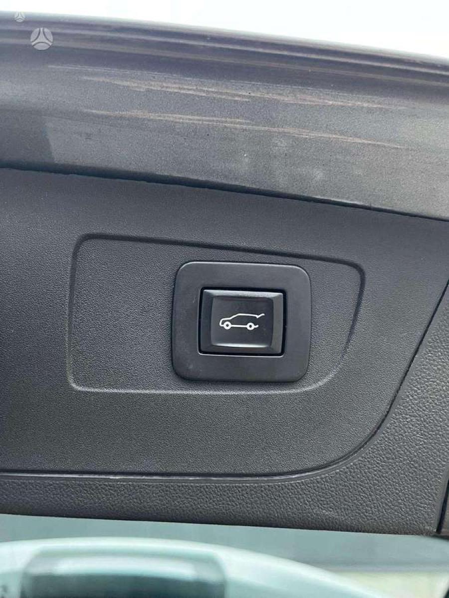 Grey Opel Insignia 2021 in Vilnius, with an engine capacity of 1.50 L and mileage of 117 thousand km for 10300 €, photo 13 on AUTOMOTO.COM.LV