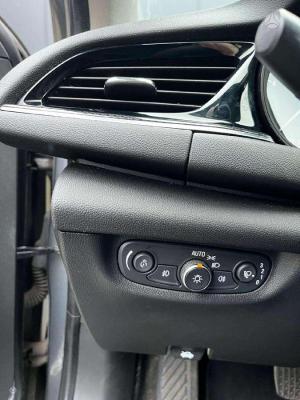 Grey Opel Insignia 2021 in Vilnius, with an engine capacity of 1.50 L and mileage of 117 thousand km for 10300 €, photo 15 on AUTOMOTO.COM.LV