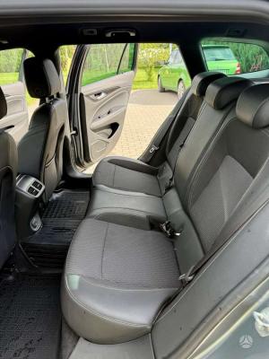 Pelēks Opel Insignia 2021 Panevēža, ar dzinēja tilpumu 1.96 L un nobraukumu 170 tūkst. km par 12500 €, foto 14 vietnē AUTOMOTO.COM.LV