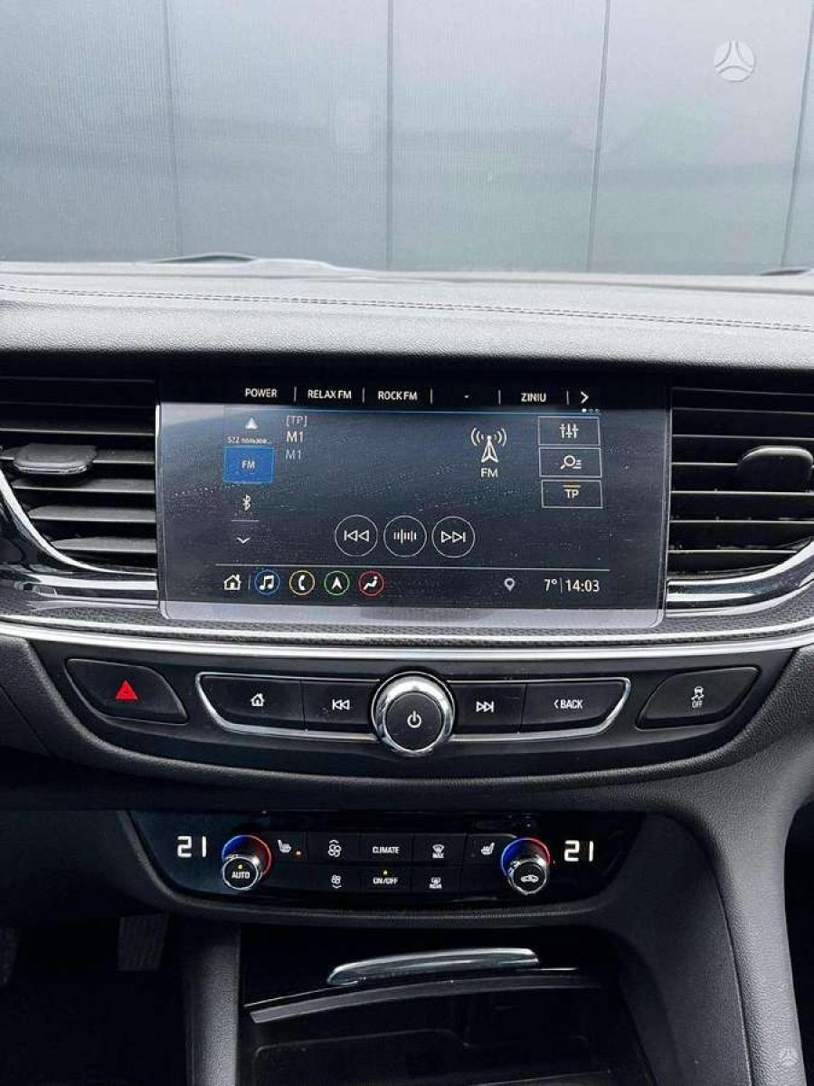 Grey Opel Insignia 2021 in Vilnius, with an engine capacity of 1.50 L and mileage of 117 thousand km for 9900 €, photo 9 on AUTOMOTO.COM.LV