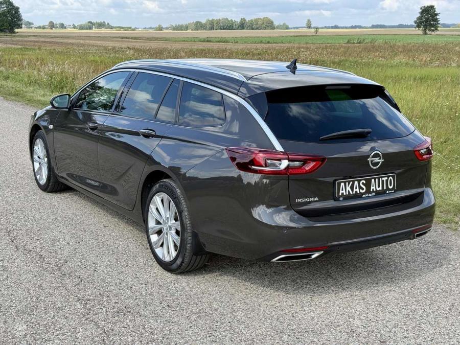 Grey Opel Insignia 2021 in Vilkaviskis, with an engine capacity of 1.96 L and mileage of 221 thousand km for 11500 €, photo 5 on AUTOMOTO.COM.LV