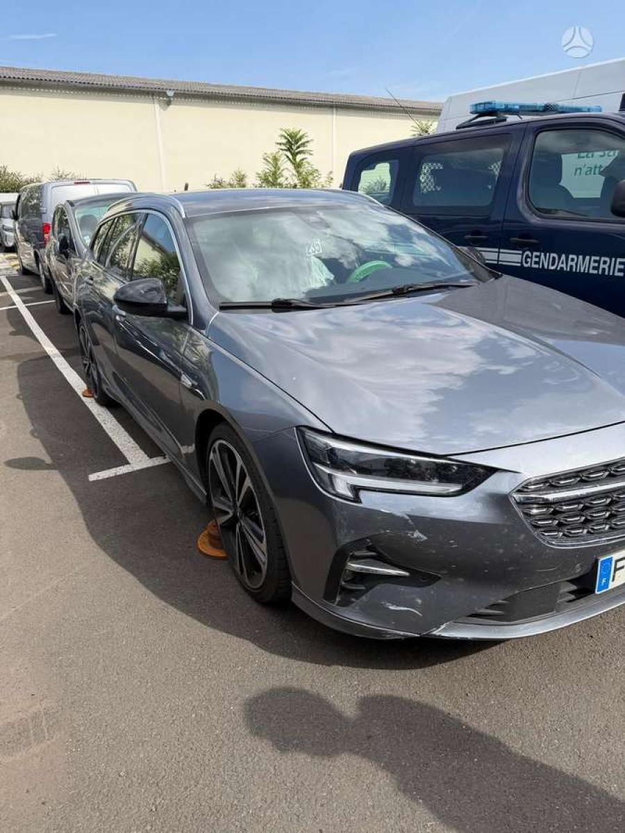 Pelēks Opel Insignia 2021 Tauragė, ar dzinēja tilpumu 2.00 L un nobraukumu 200 tūkst. km par 7700 €, foto 3 vietnē AUTOMOTO.COM.LV