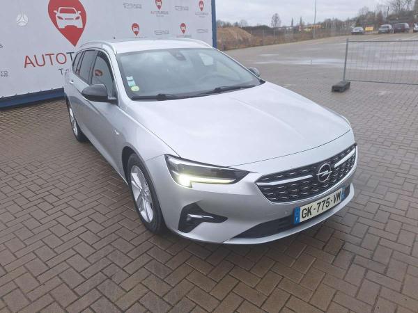 Grey Opel Insignia 2022 in Taurage, with an engine capacity of 2.00 L and mileage of 220 thousand km for 10900 €, photo 2 on AUTOMOTO.COM.LV