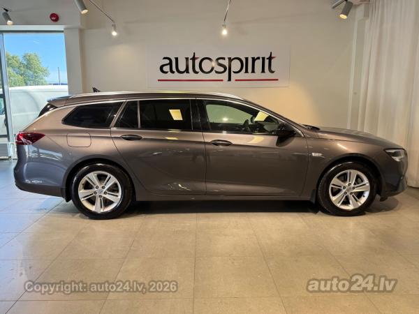 Grey Opel Insignia 2022 in Tallinn, with an engine capacity of 2.00 L and mileage of 73 thousand km for 19990 €, photo 4 on AUTOMOTO.COM.LV