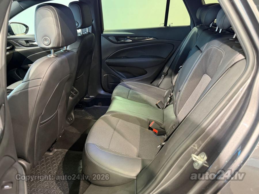 Grey Opel Insignia 2022 in Tallinn, with an engine capacity of 2.00 L and mileage of 73 thousand km for 19990 €, photo 12 on AUTOMOTO.COM.LV