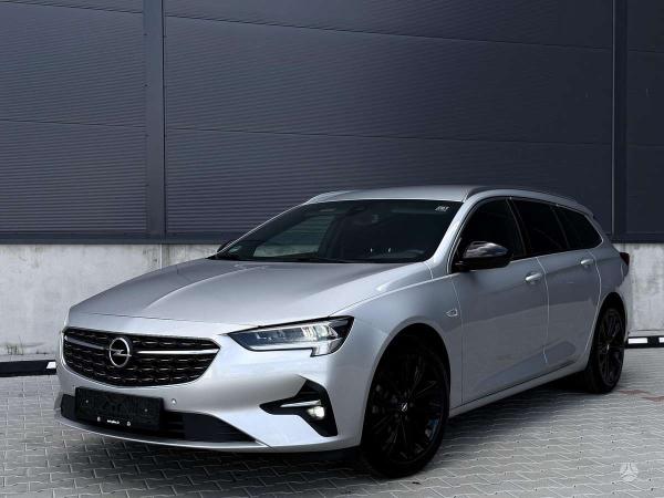 Grey Opel Insignia 2022 in Siauliai, with an engine capacity of 1.96 L and mileage of 243 thousand km for 11250 €, photo 1 on AUTOMOTO.COM.LV