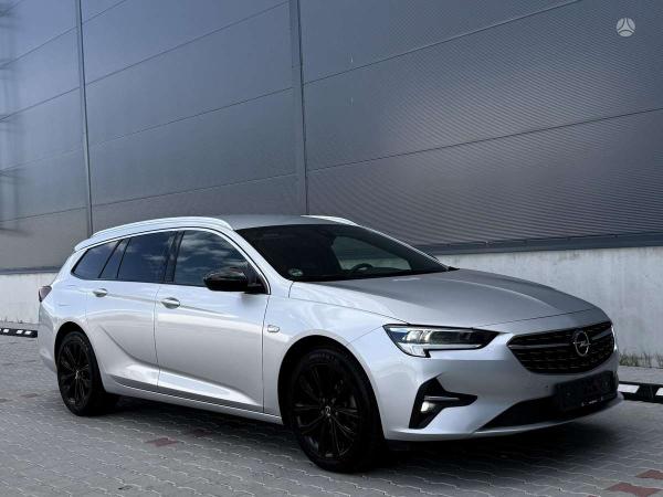 Grey Opel Insignia 2022 in Siauliai, with an engine capacity of 1.96 L and mileage of 243 thousand km for 11250 €, photo 5 on AUTOMOTO.COM.LV